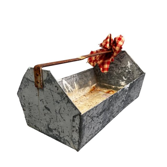Unbranded | Accents | Vintage Tool Caddy Box With Handle Rusty Metal ...